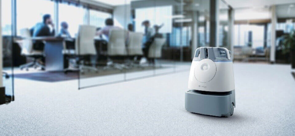 Canon unveils Whiz cleaning robot - hotelbusiness.com