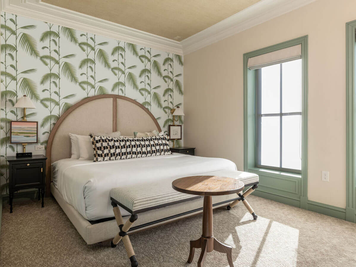 Charleston charm - hotelbusiness.com